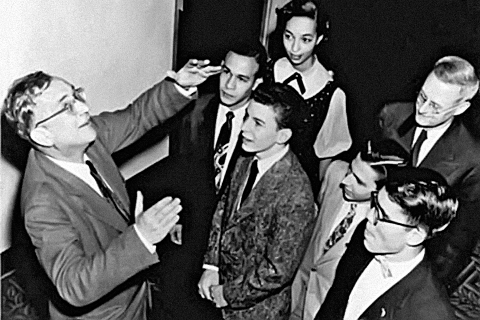 Kim był George Gamow?