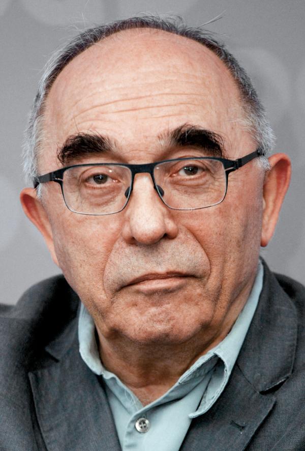 Ludzie wpływowi o POLITYCE