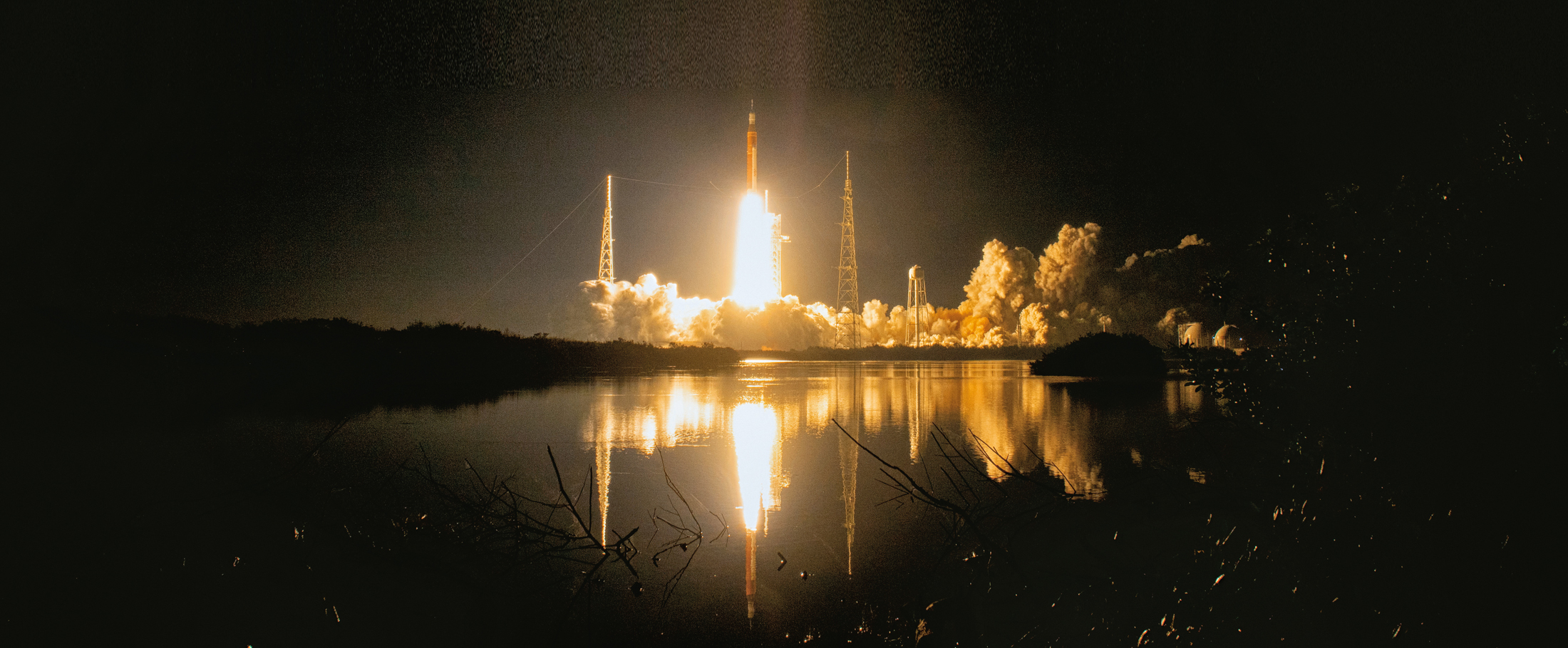 Kosmos. Lot na Księżyc - pytania o sens załogowych misji kosmicznych od ...